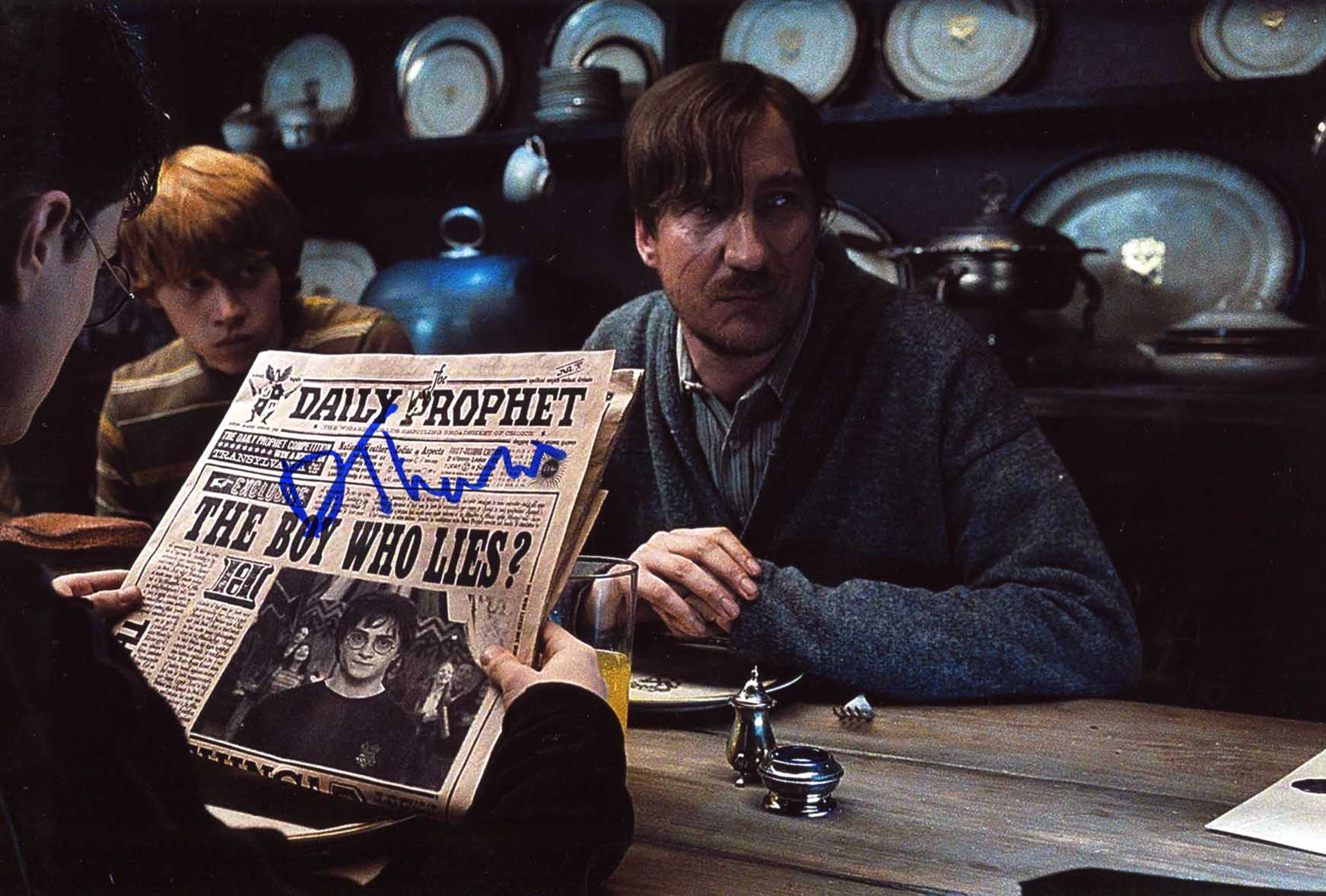 David Thewlis autograph, signed photograph