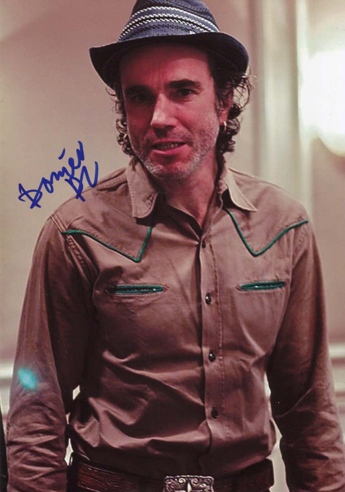 Daniel Day-Lewis Autograph | signed photographs
