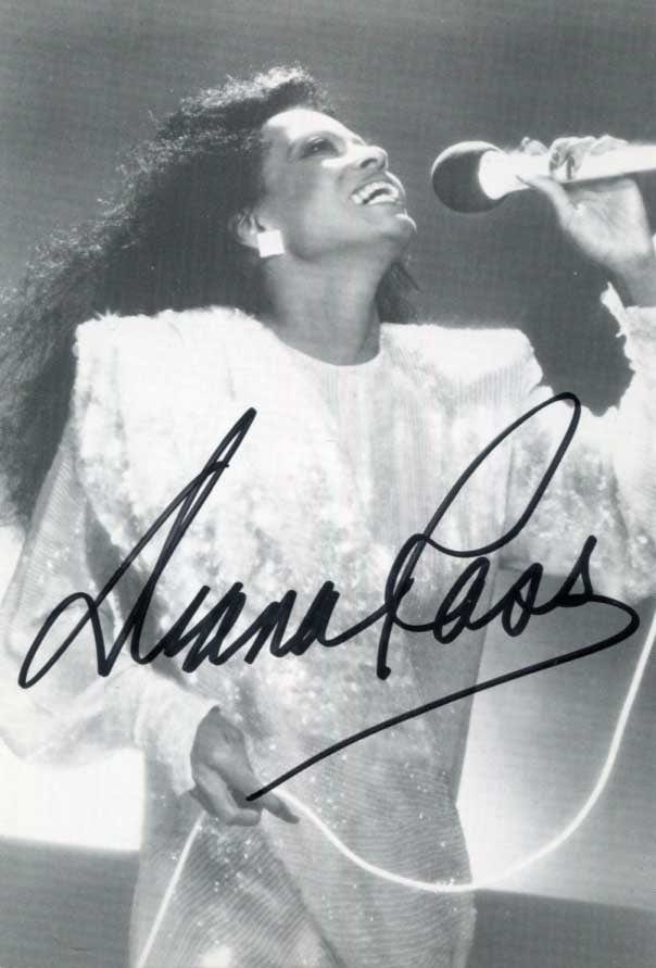 Diana Ross Autograph | signed photographs