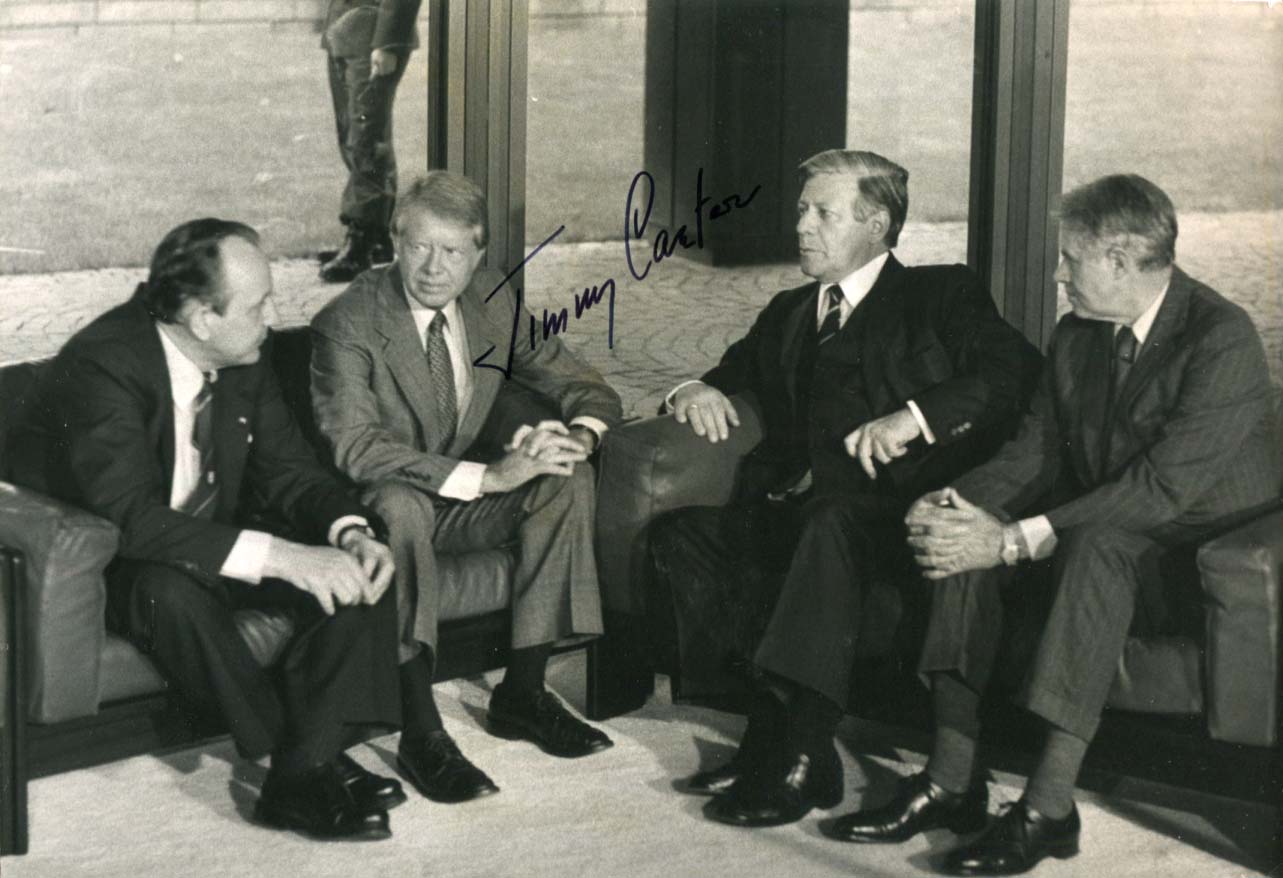 Jimmy Carter Autograph | signed photographs
