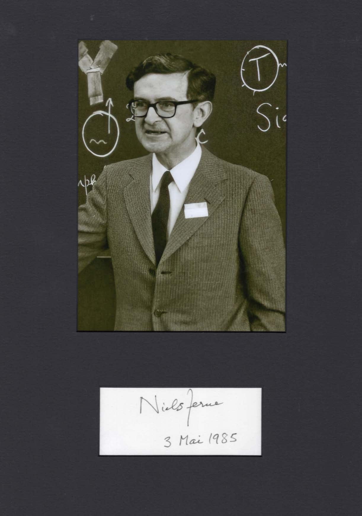 Niels Kaj Jerne Autograph | signed cards / album pages