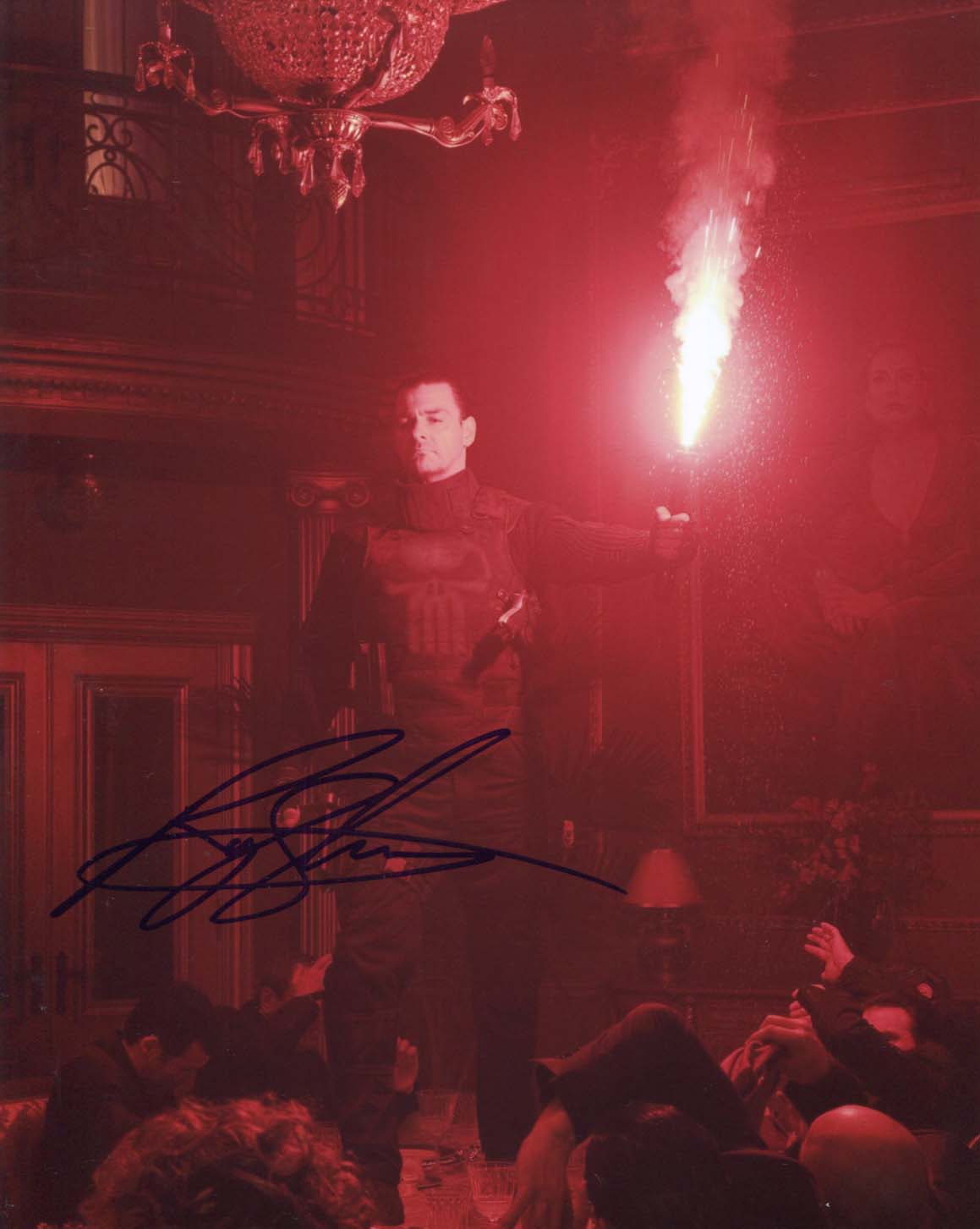 Ray Stevenson Autograph | signed photographs