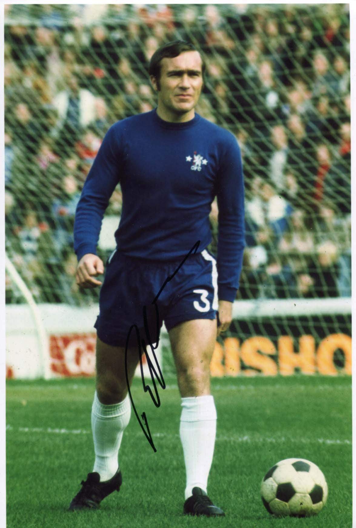 Autograph | signed photographs