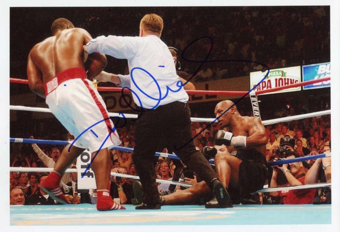 Daniel Williams Autograph | signed photographs