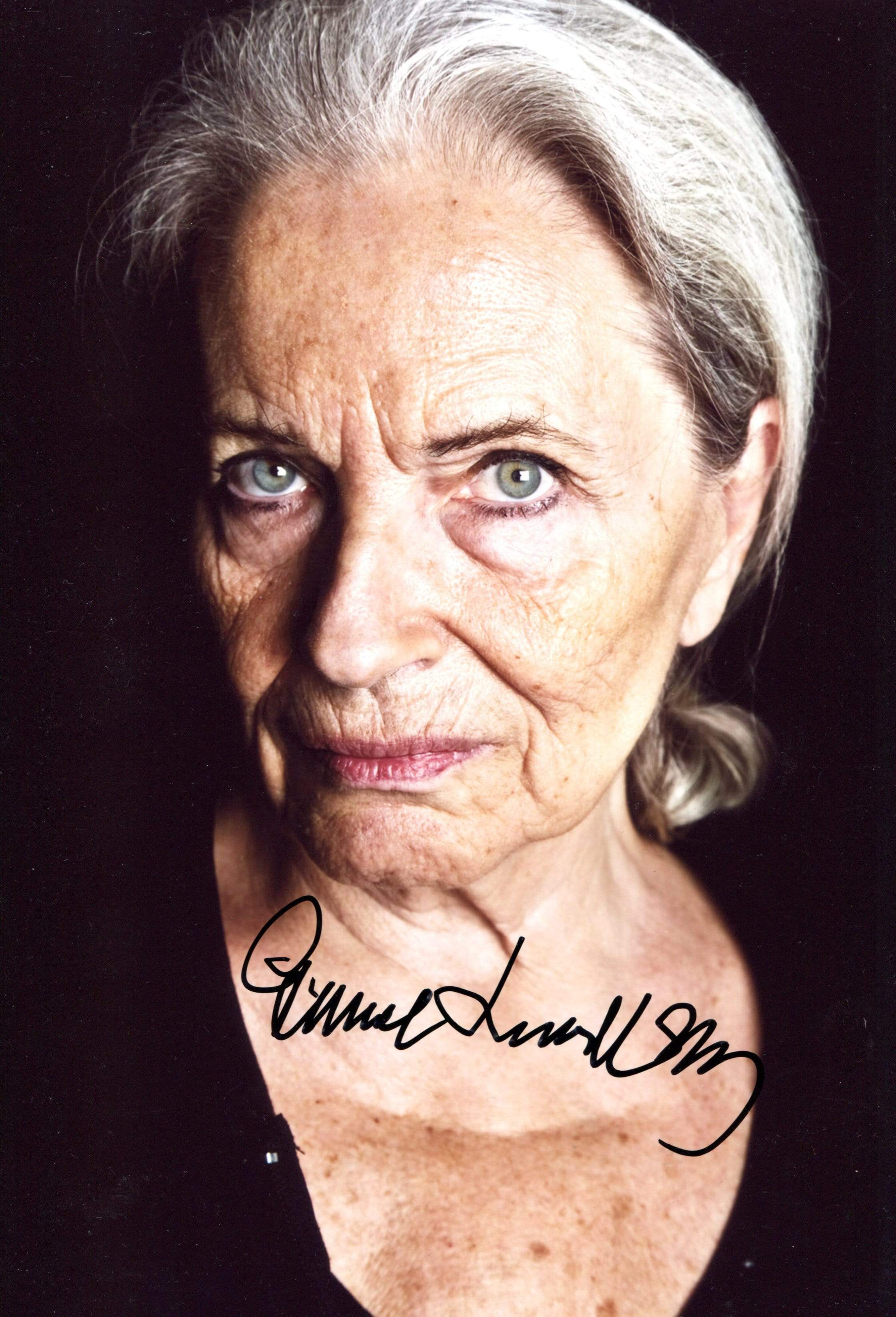 Gunnel Lindblom autograph | In-Person signed photograph