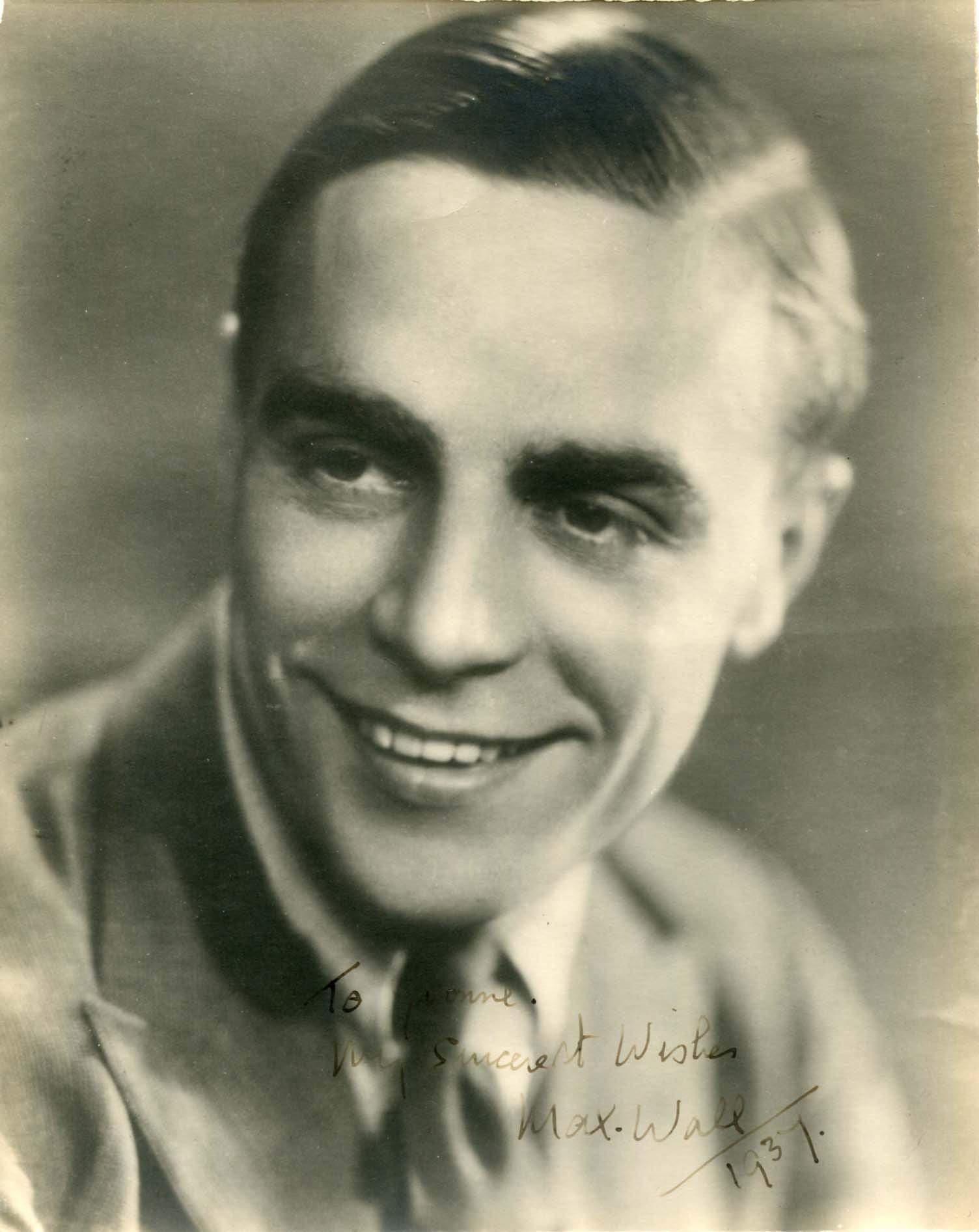 Max Wall autograph | Signed vintage photograph