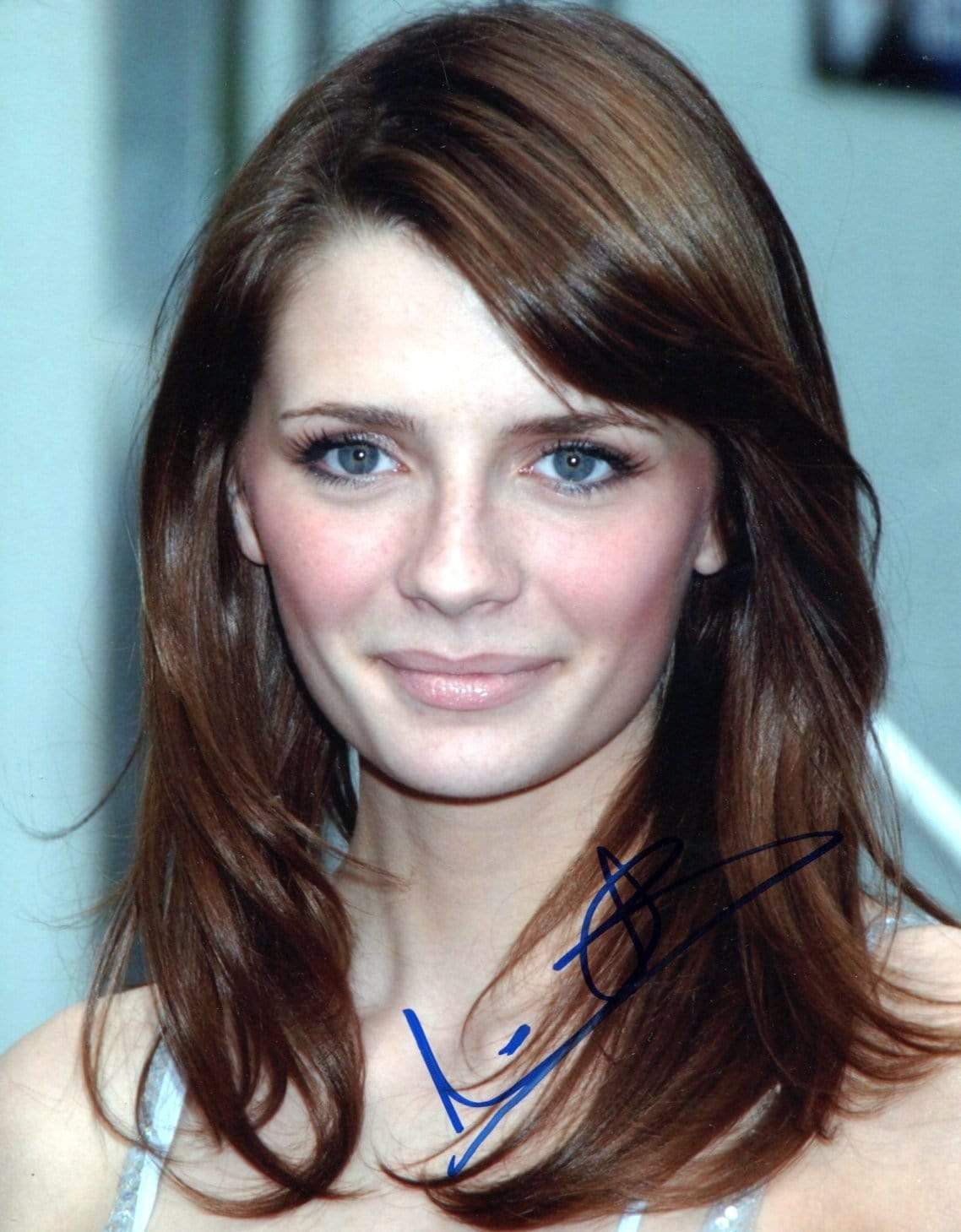 Mischa Barton autograph | Signed photograph