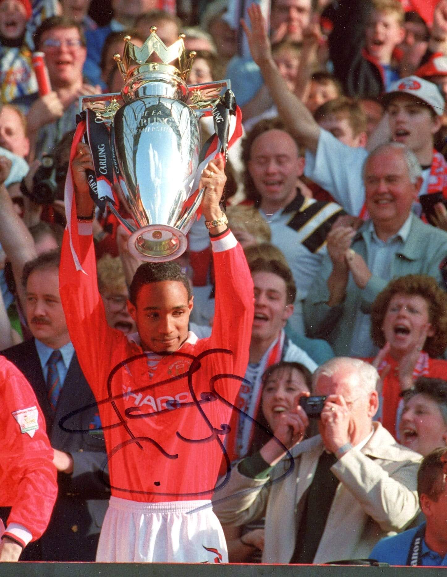 Paul Ince Autograph | signed photographs