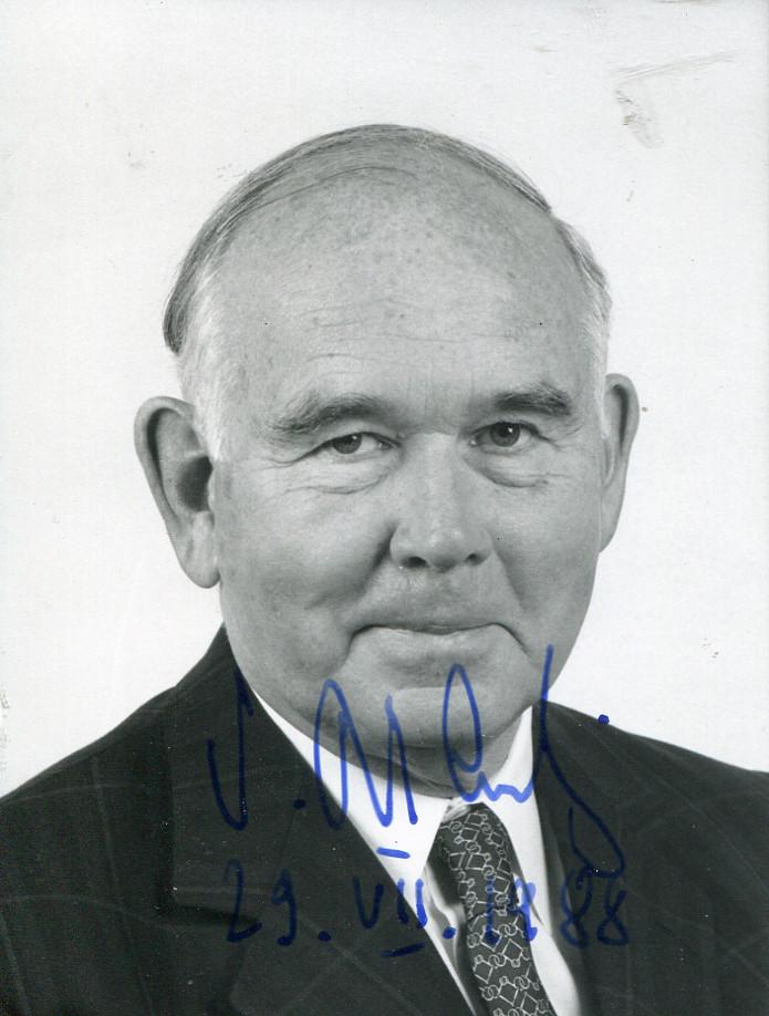 Peter Ludwig Autograph | signed photograph